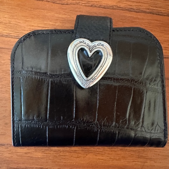 Brighton | Bags | Brighton Black Leather Croc Embossed Bifold Wallet ...